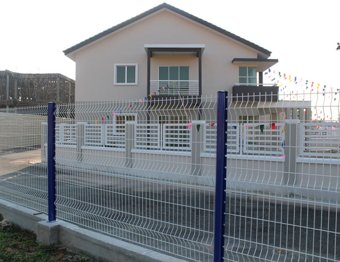 Peach Post Fence, Manufacturer - Hua Guang