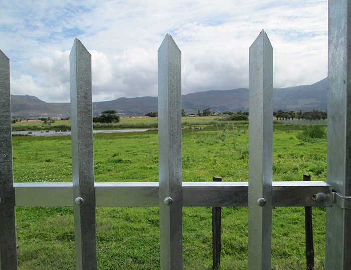 Palisade Fence | Strong and Beautiful Metal Fence